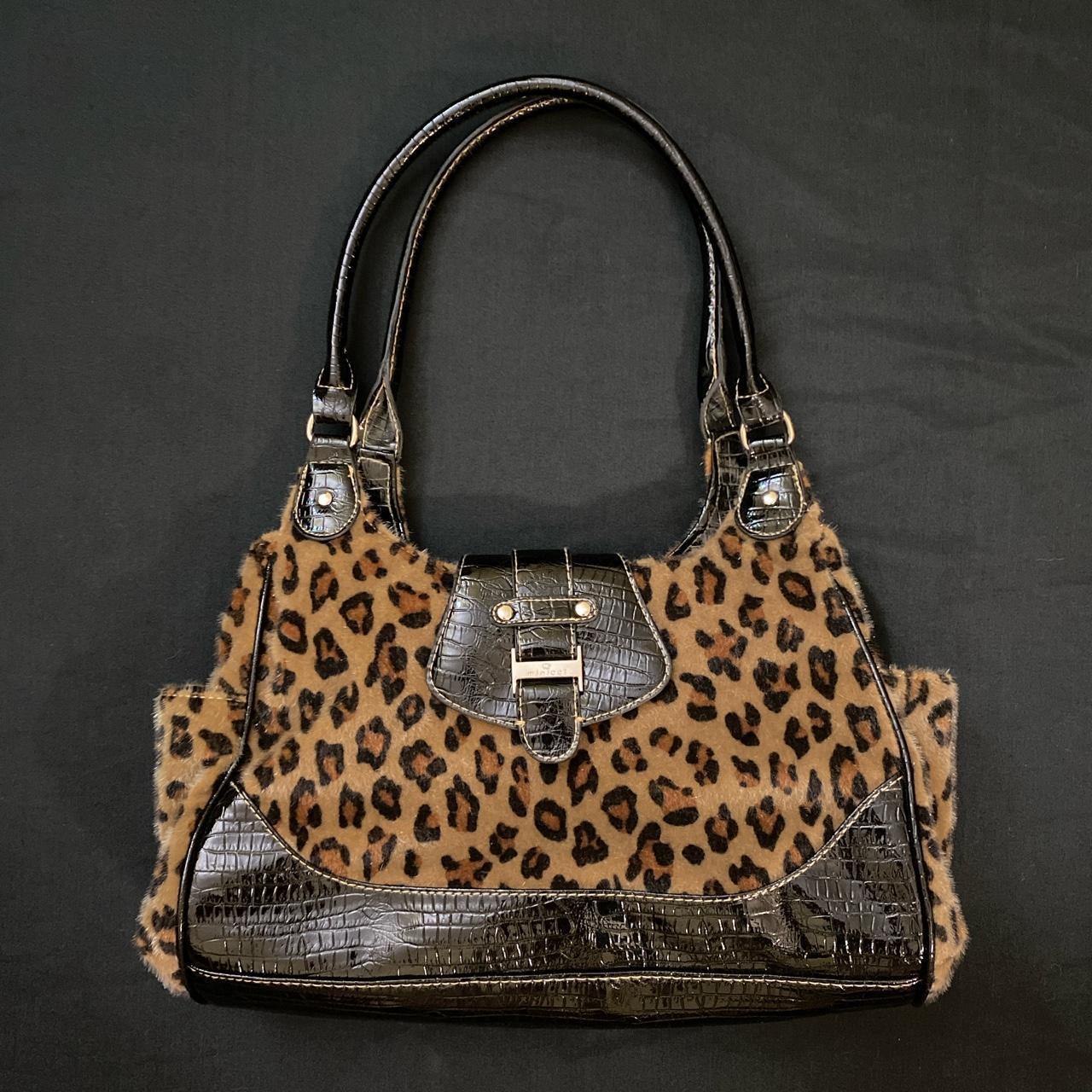 Gorgeous furry cheetah print purse!!! Measurements... - Depop