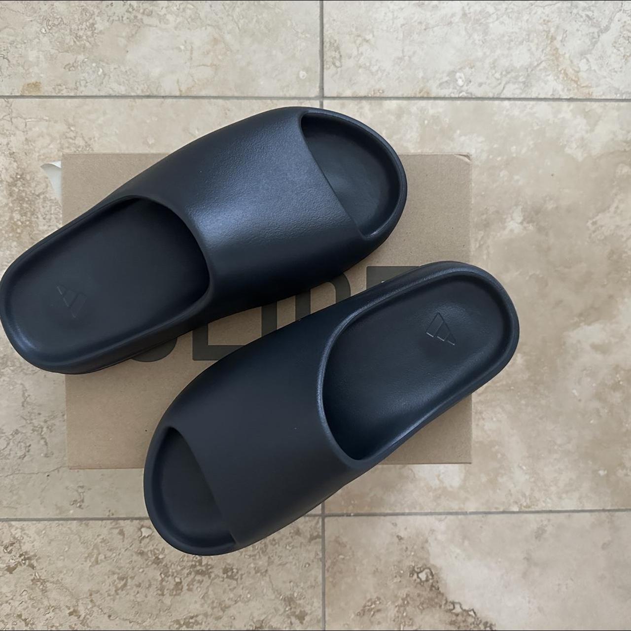 Adidas Men's Black Slides | Depop
