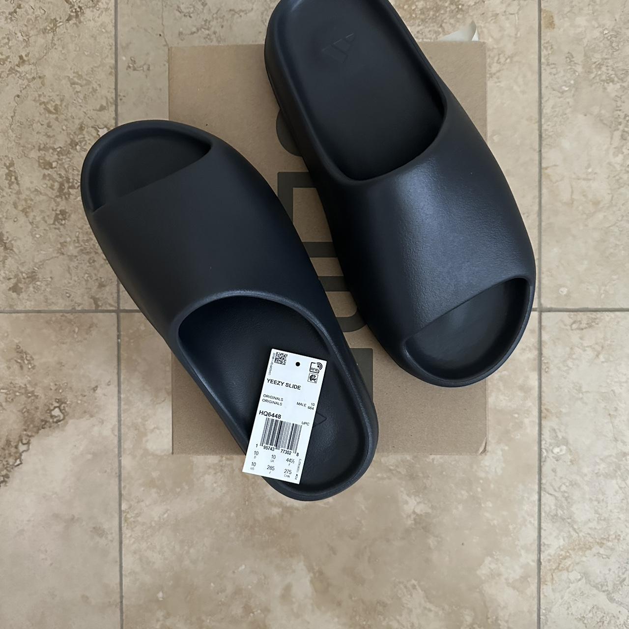 Adidas Men's Black Slides | Depop