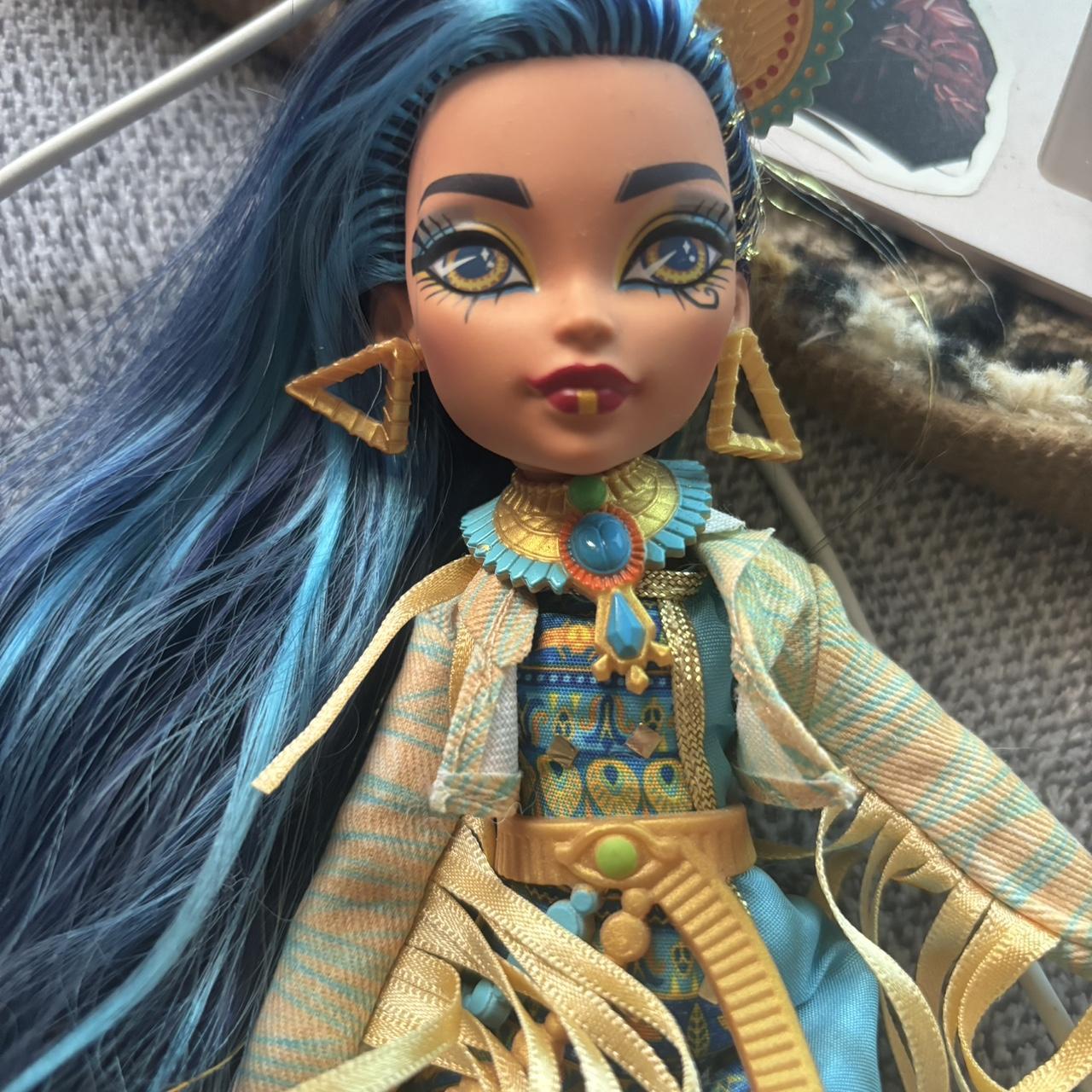 Monster High Doll Set Of 4 No Boxes Comes With All Depop