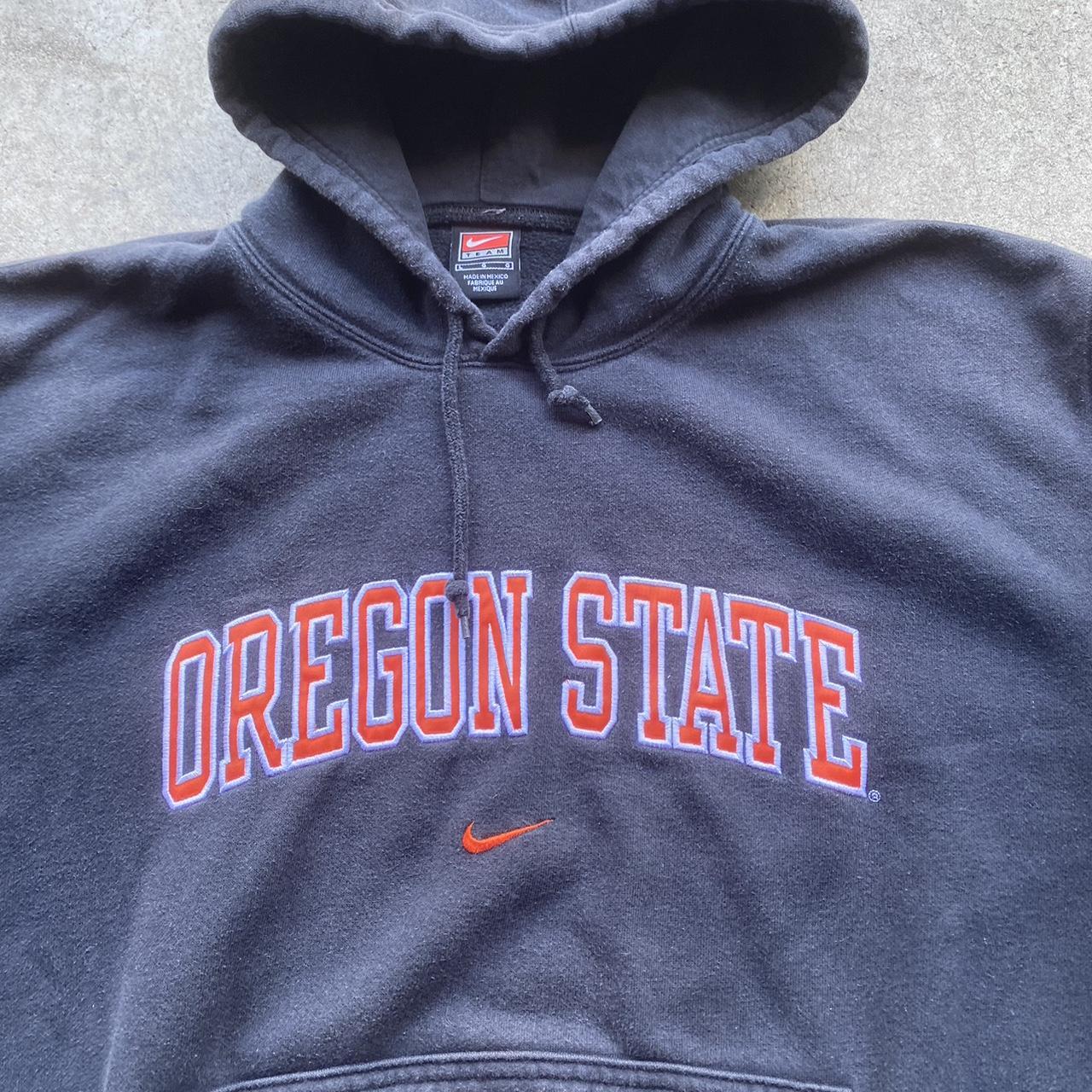 Y2K oregon state nike center swoosh... - Depop