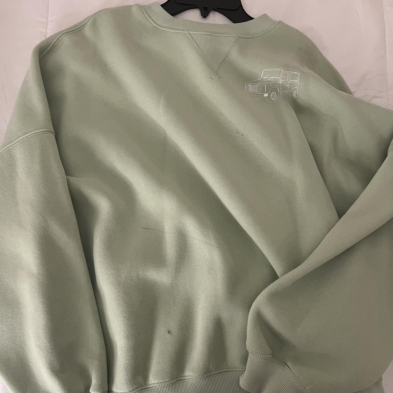 land rover pacsun crew neck -slight stains... - Depop