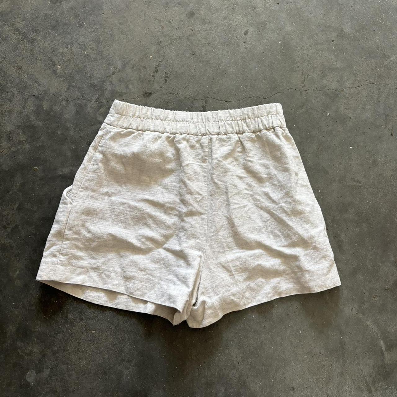 Aritzia Wilfred Linen Shorts Linen blend oatmeal... - Depop