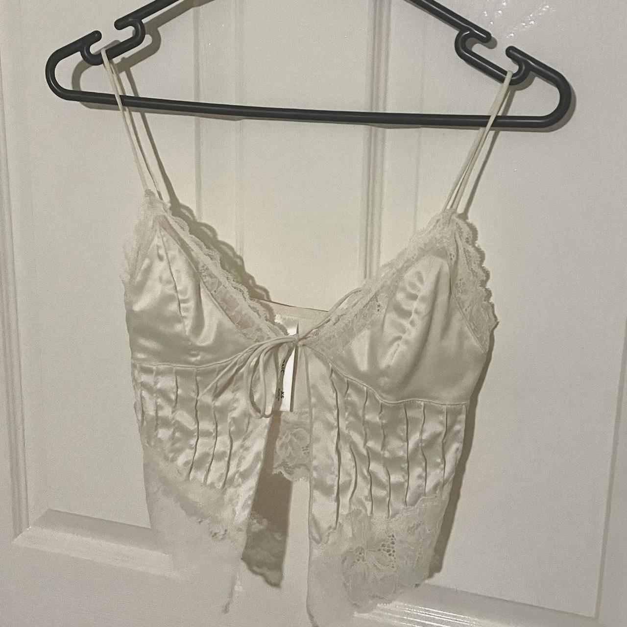 Glassons cream lace front tie cami Size XS Never... - Depop