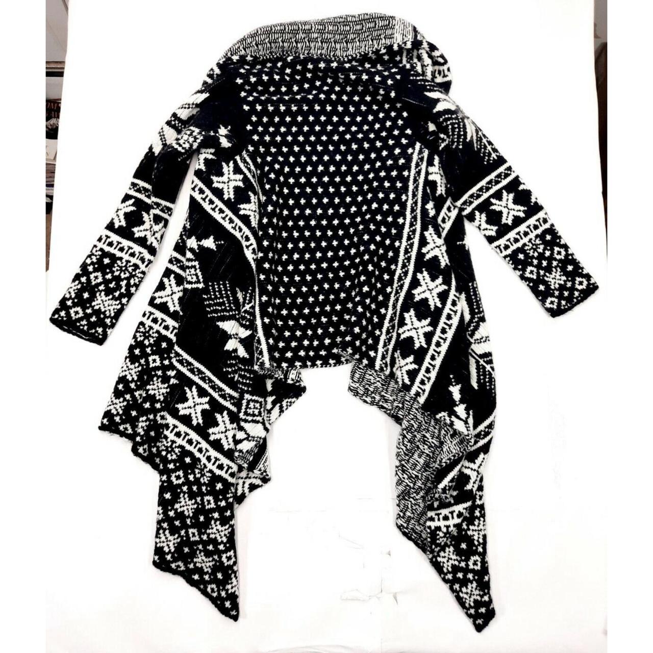 Cocogio of Italy Wool Blend black & Ivory open front... - Depop