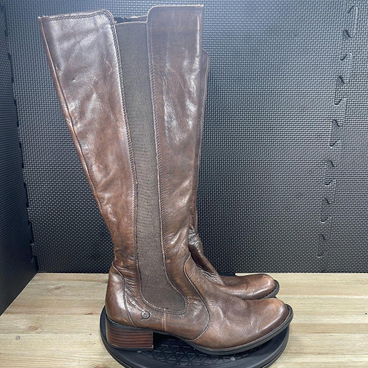 Born Women's Brown Boots | Depop