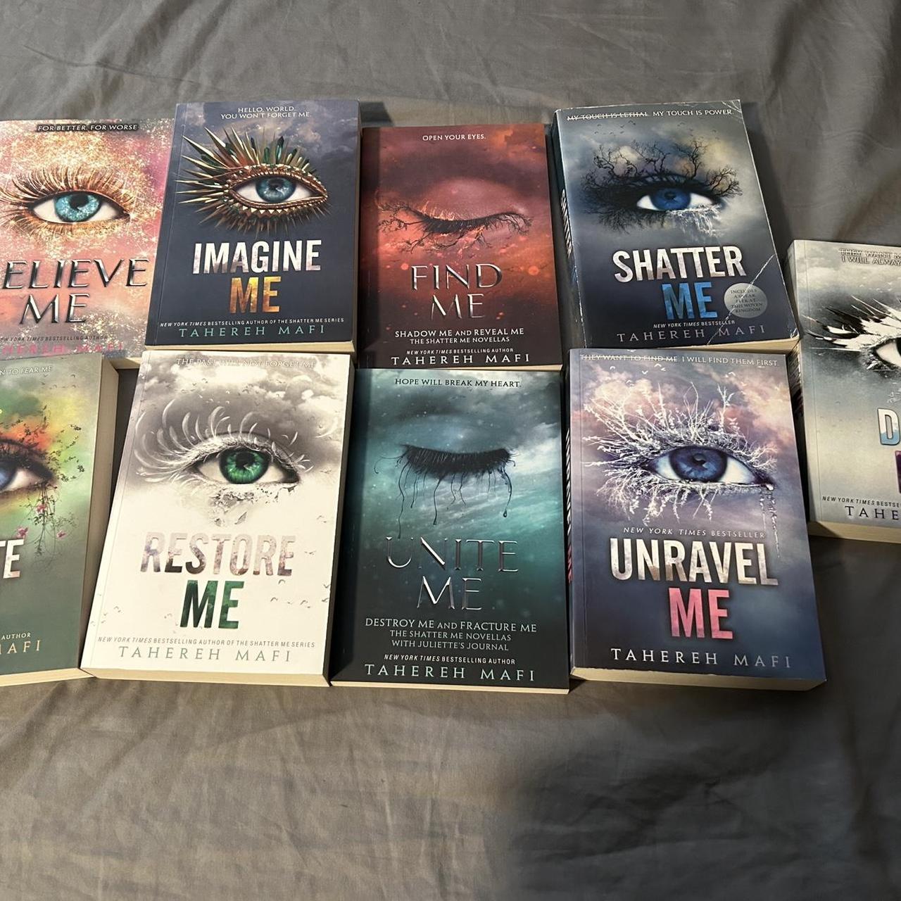 Shatter me series all books in the picture | Depop