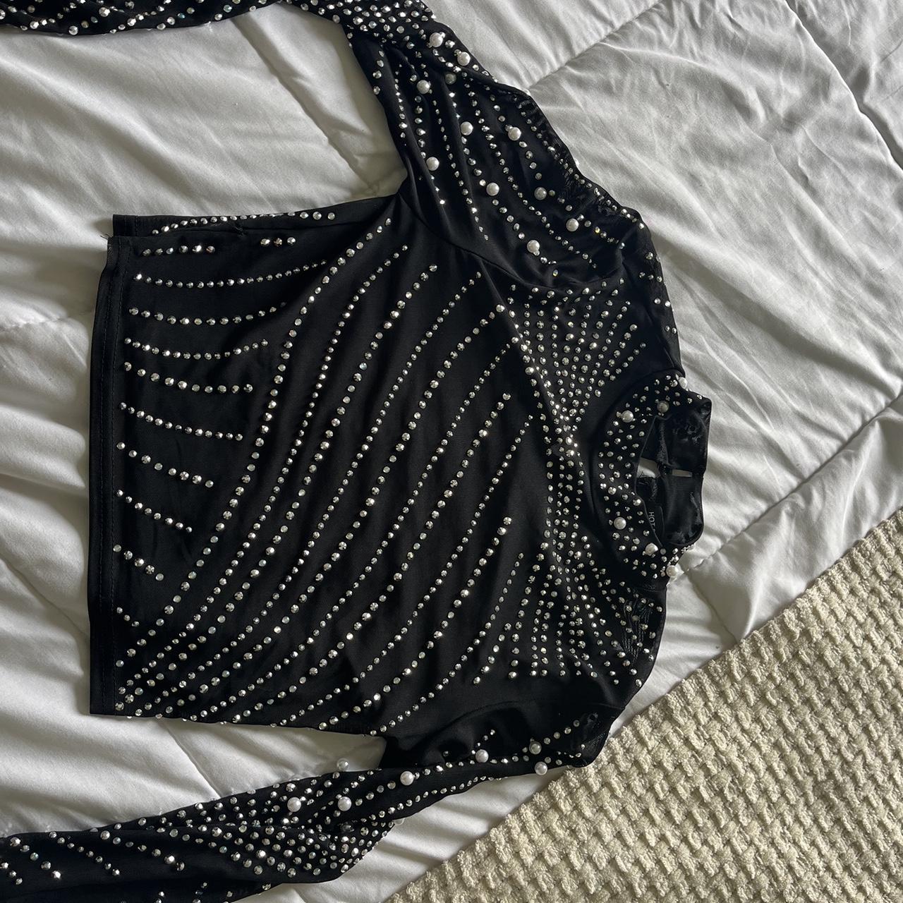 Transparent pearl going out top - Depop