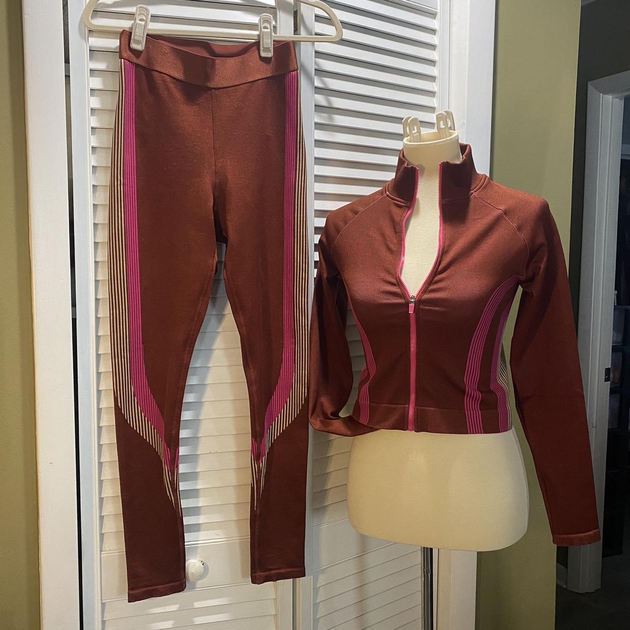 Fabletics active set! #fabletics #activeset #gymwear... - Depop