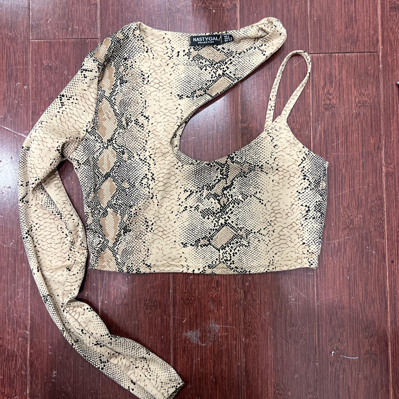 Nasty gal snakeskin top - Depop