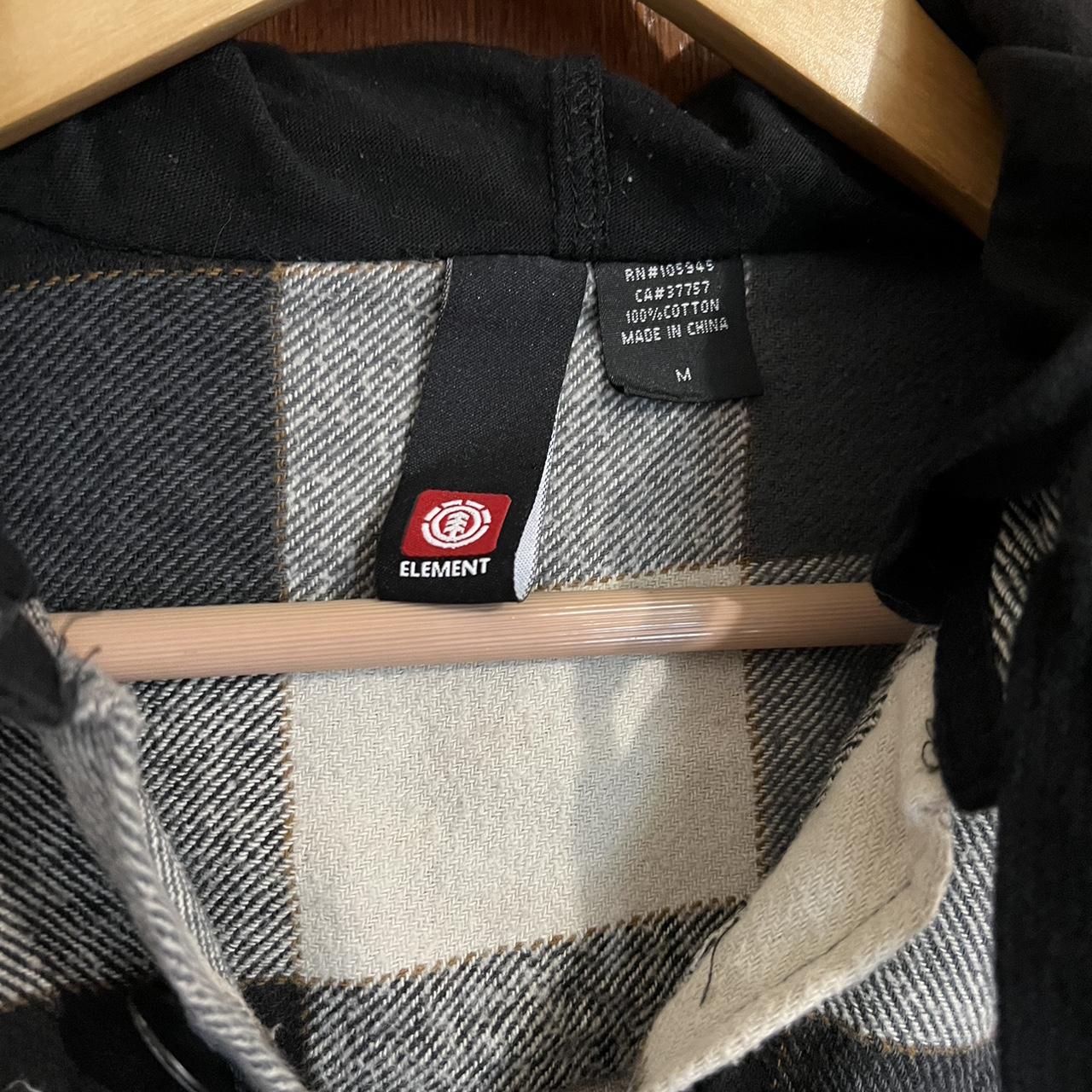 Element button down sweater size M - Depop