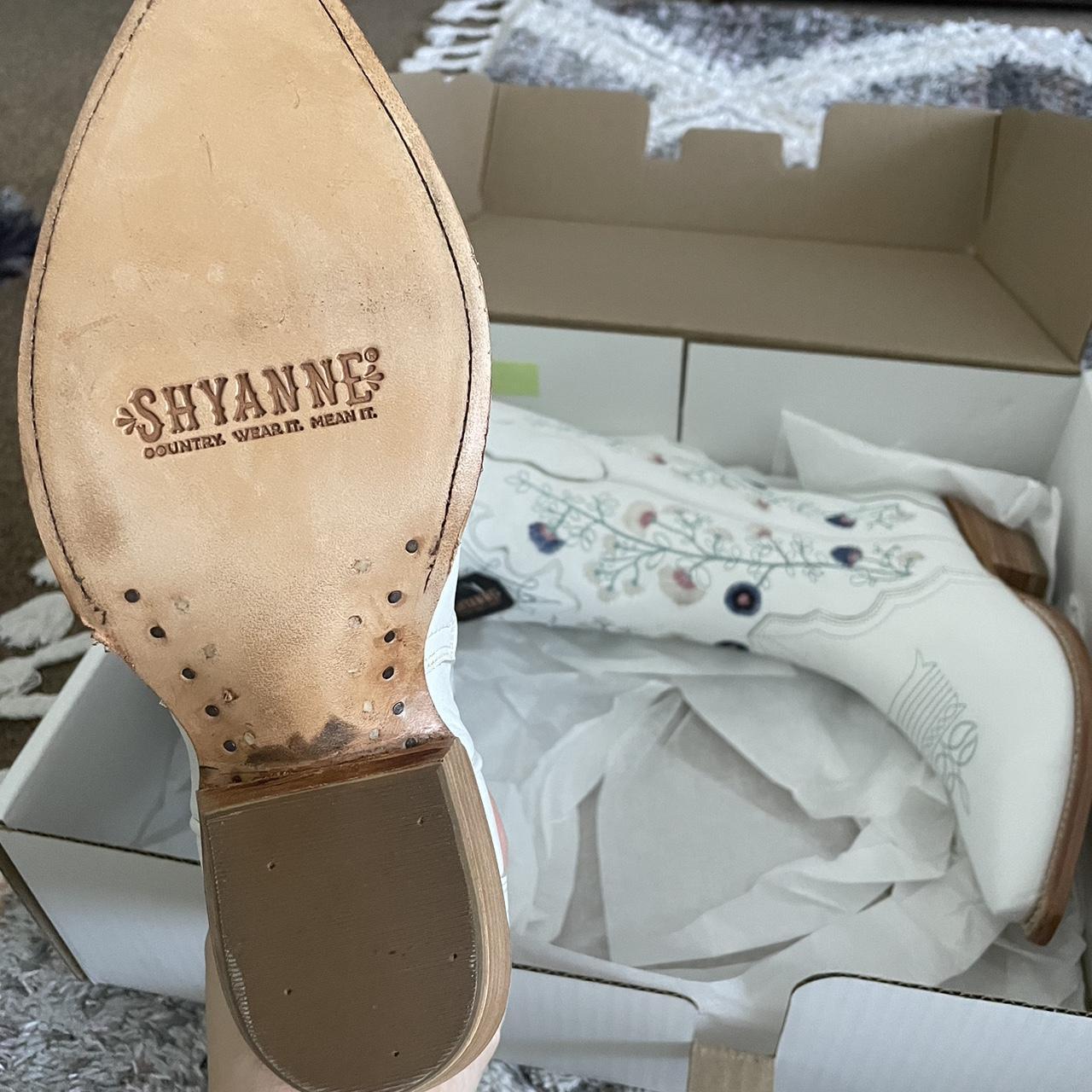 Shyanne Women's Fleur Western Boots - Snip Toe (Boot... - Depop