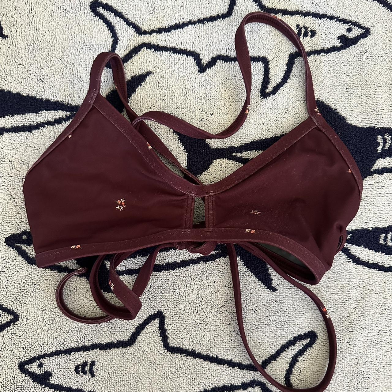 jolyn bikini top - some pilling as seen - size xs - Depop