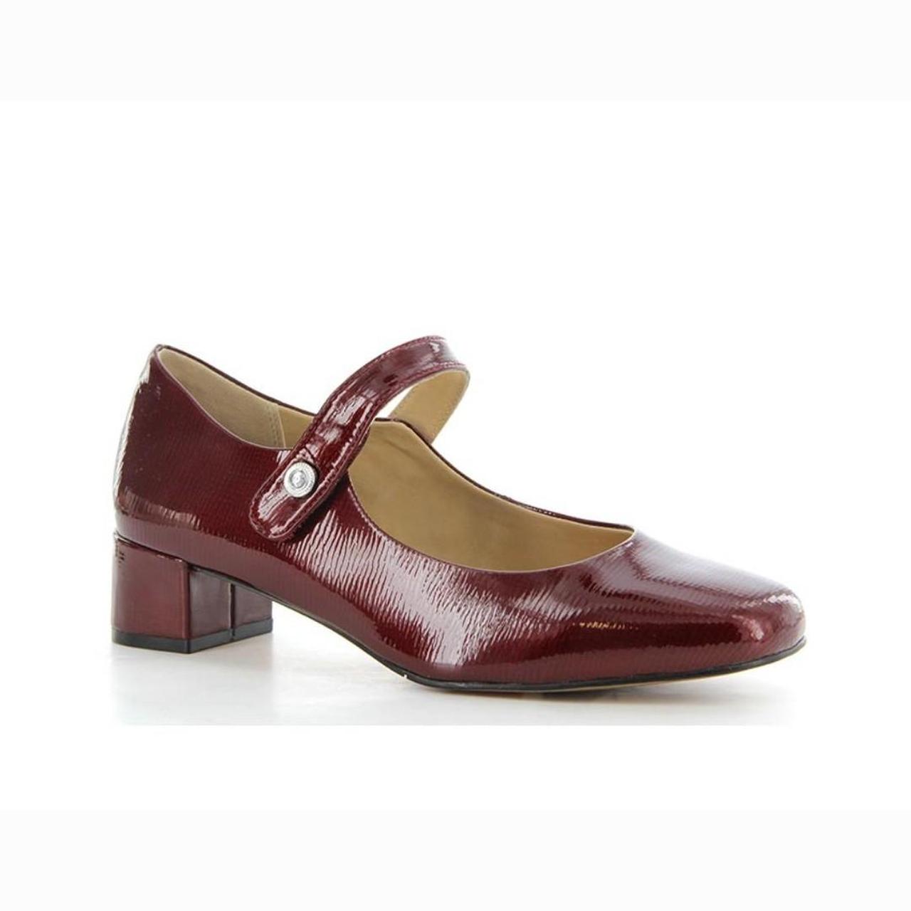 Ziera Comfort Plus Kitty mary jane heels in burgundy... - Depop
