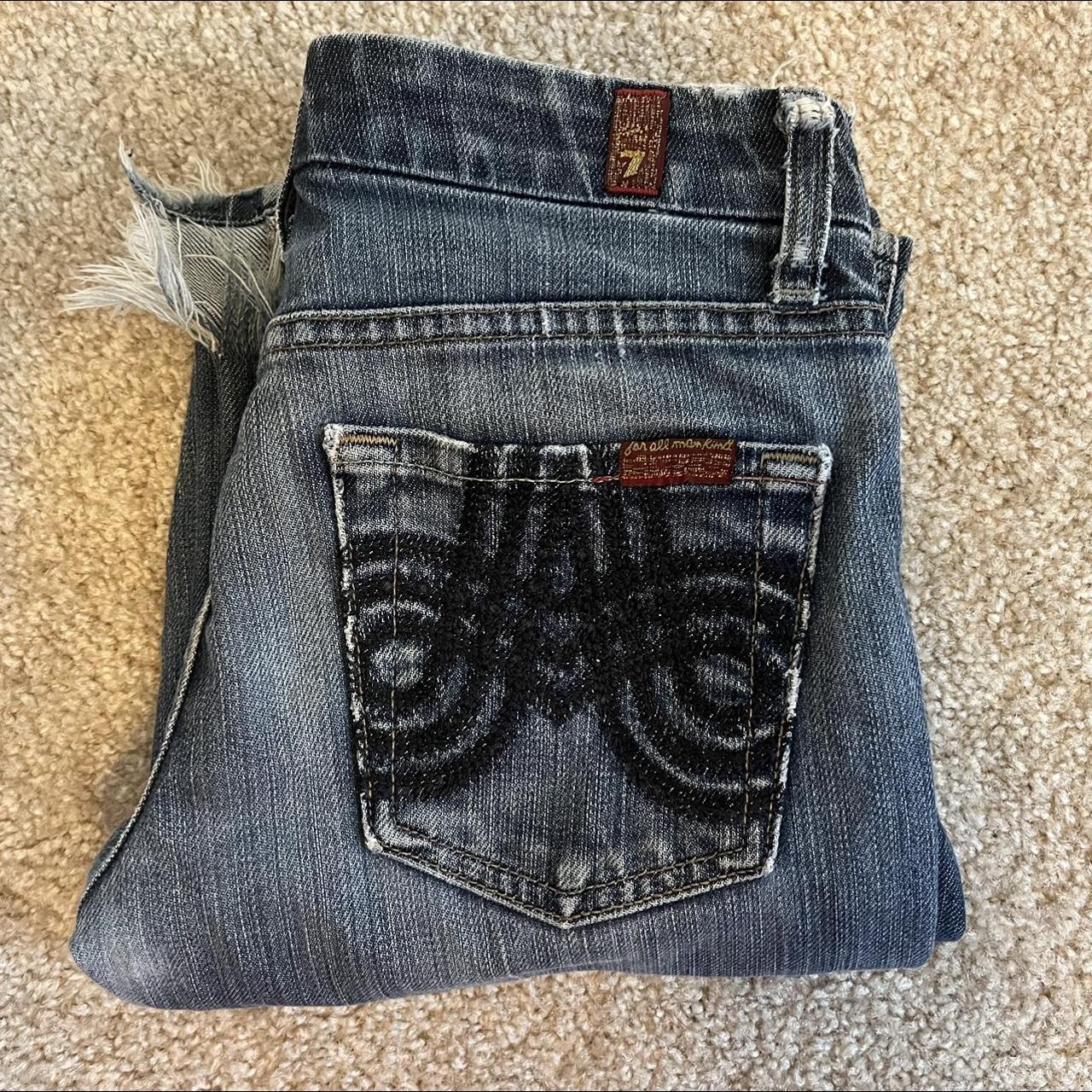 Cute low rise flared jeans 💕💕 - Depop