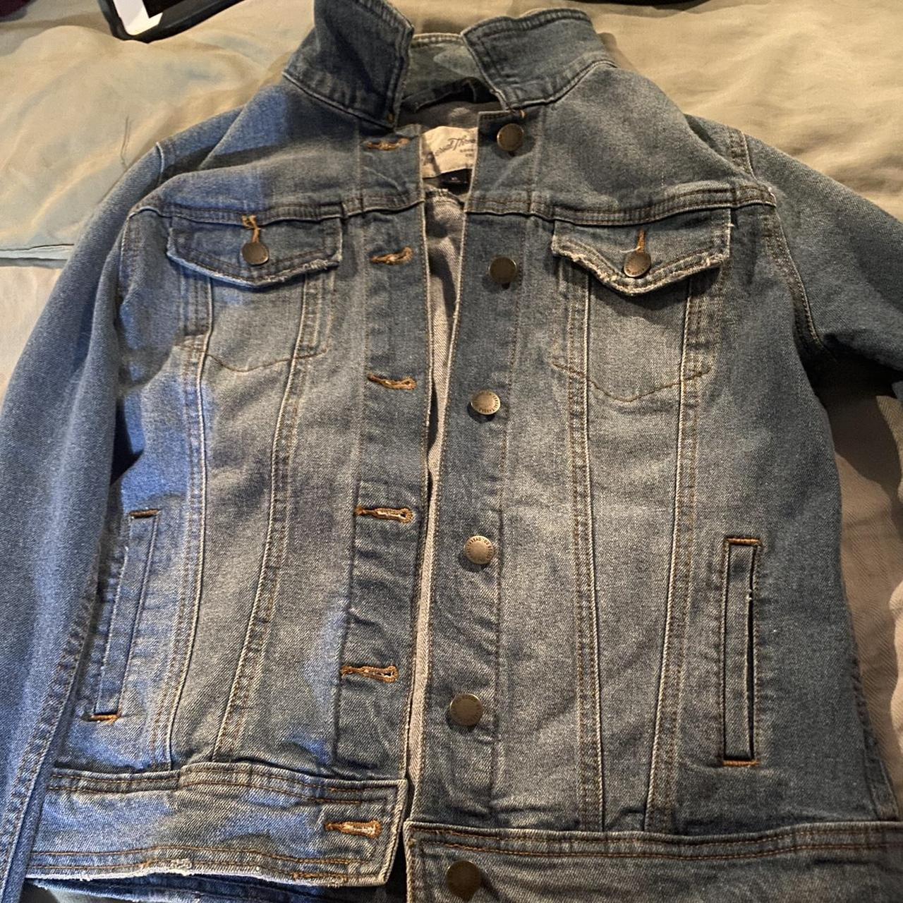 Universal threads denim jacket Never worn fits like... - Depop