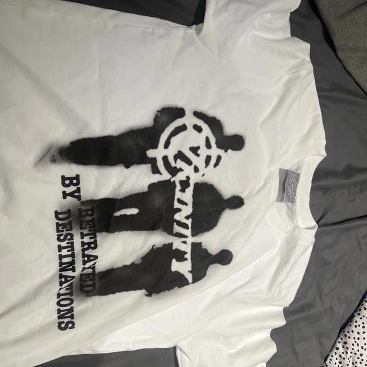 Vicinity ‘Betrayed by destinations’ tee 2XL, Fits... - Depop