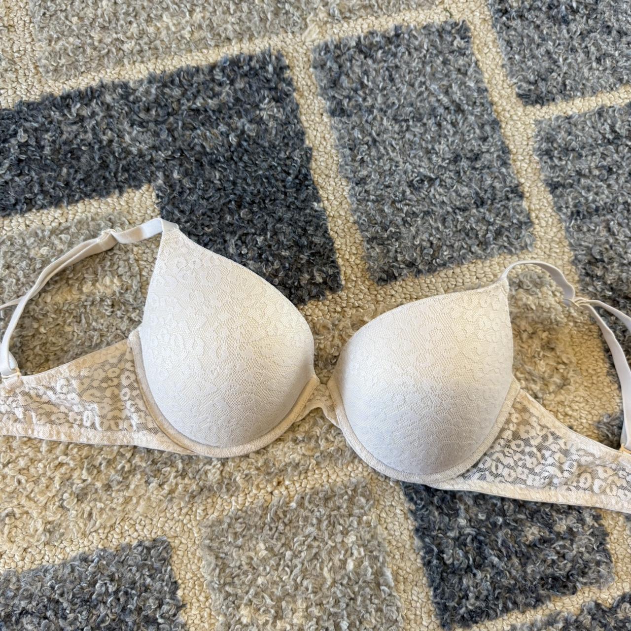 White 34D Victorias Secret push-up lace underwire... | Depop
