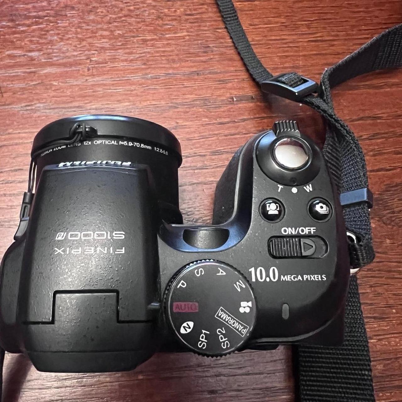 Fujifilm black FinePix S1000fd digital camera. In... - Depop