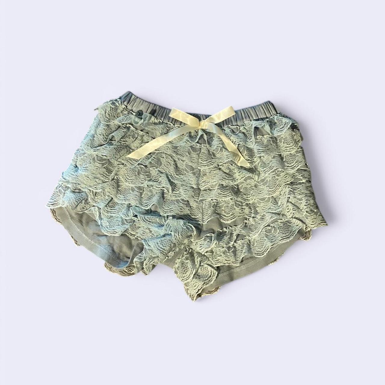 REPOP! Cherie Lou Bloomers shorts Size small... | Depop