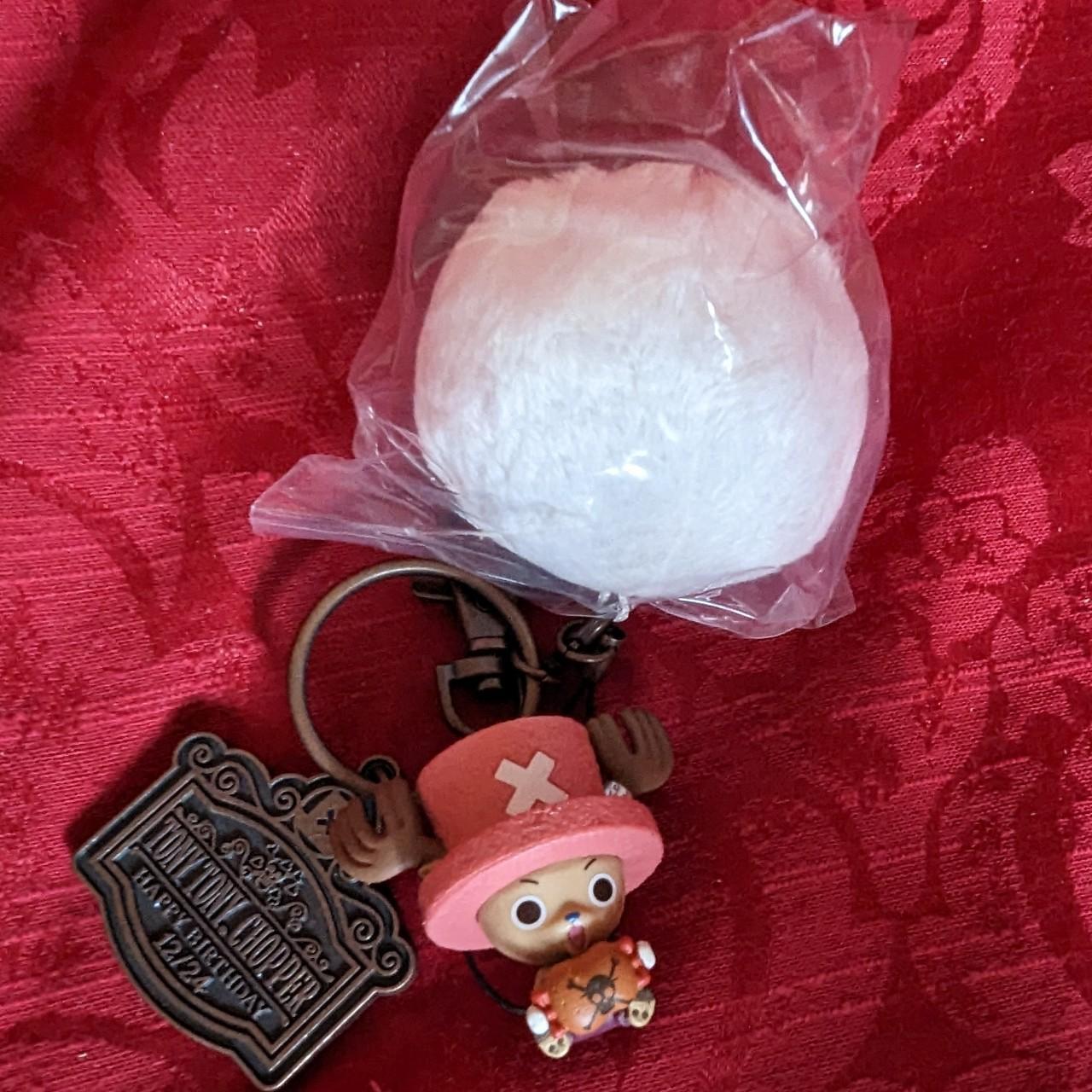 ONE PIECE STRAWHAT PIRATE 'CHOPPER' KEYCHARM SET C ... - Depop