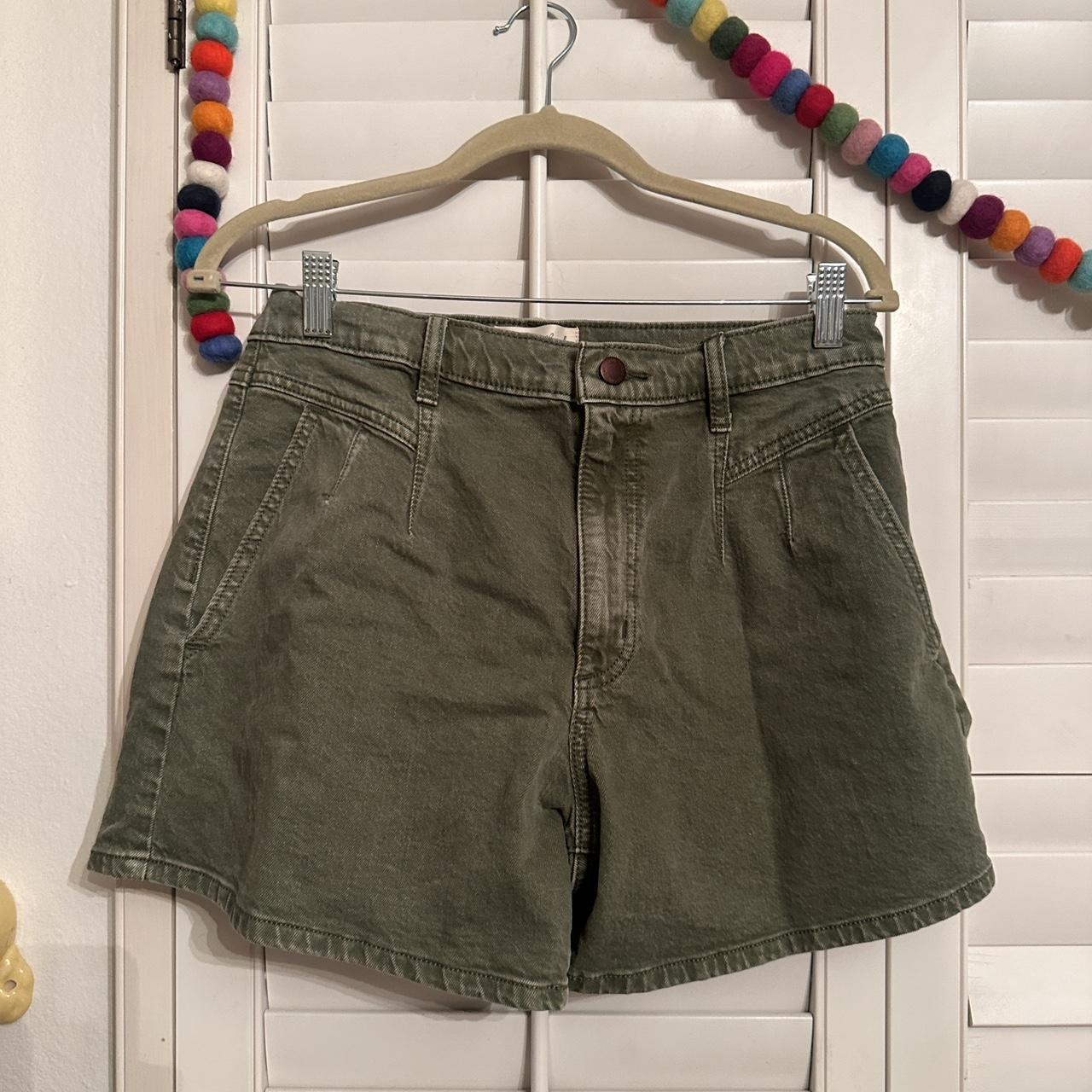 Green Universal Thread Shorts! NWOT! 💚 - Depop Green Universal Thread Shorts! NWOT! 💚 - Depop