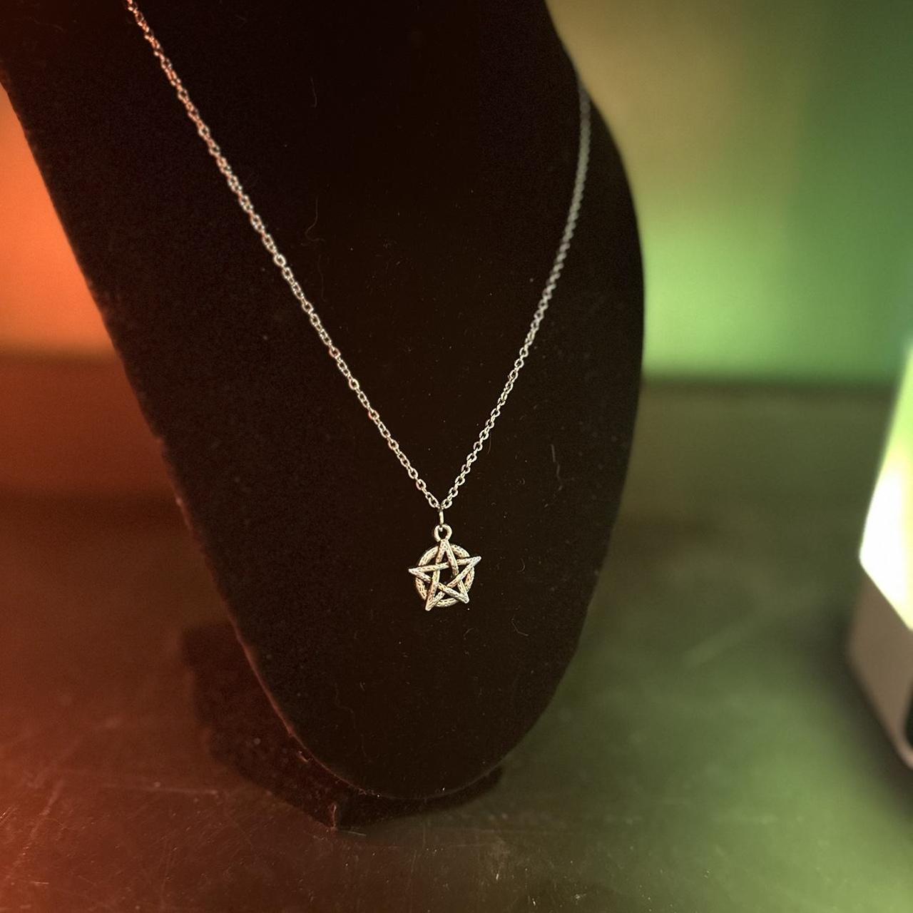 ~handmade pentacle necklace~ •10 in chain •1 in pendant - Depop