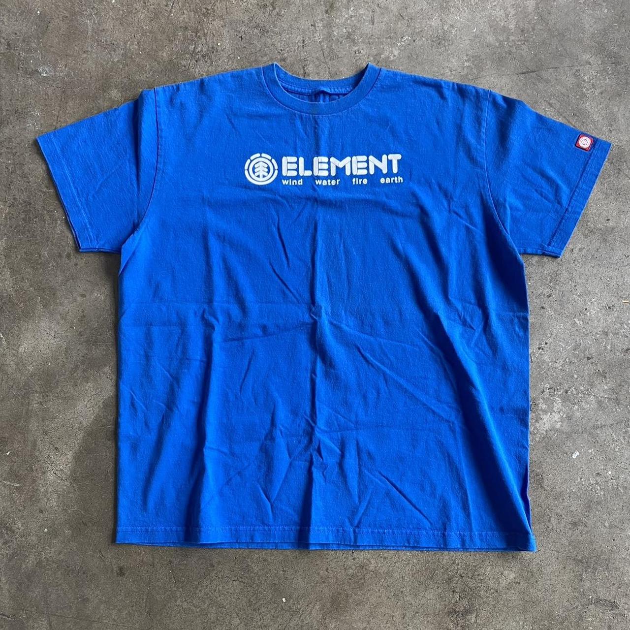 Element Men's Blue and White T-shirt | Depop