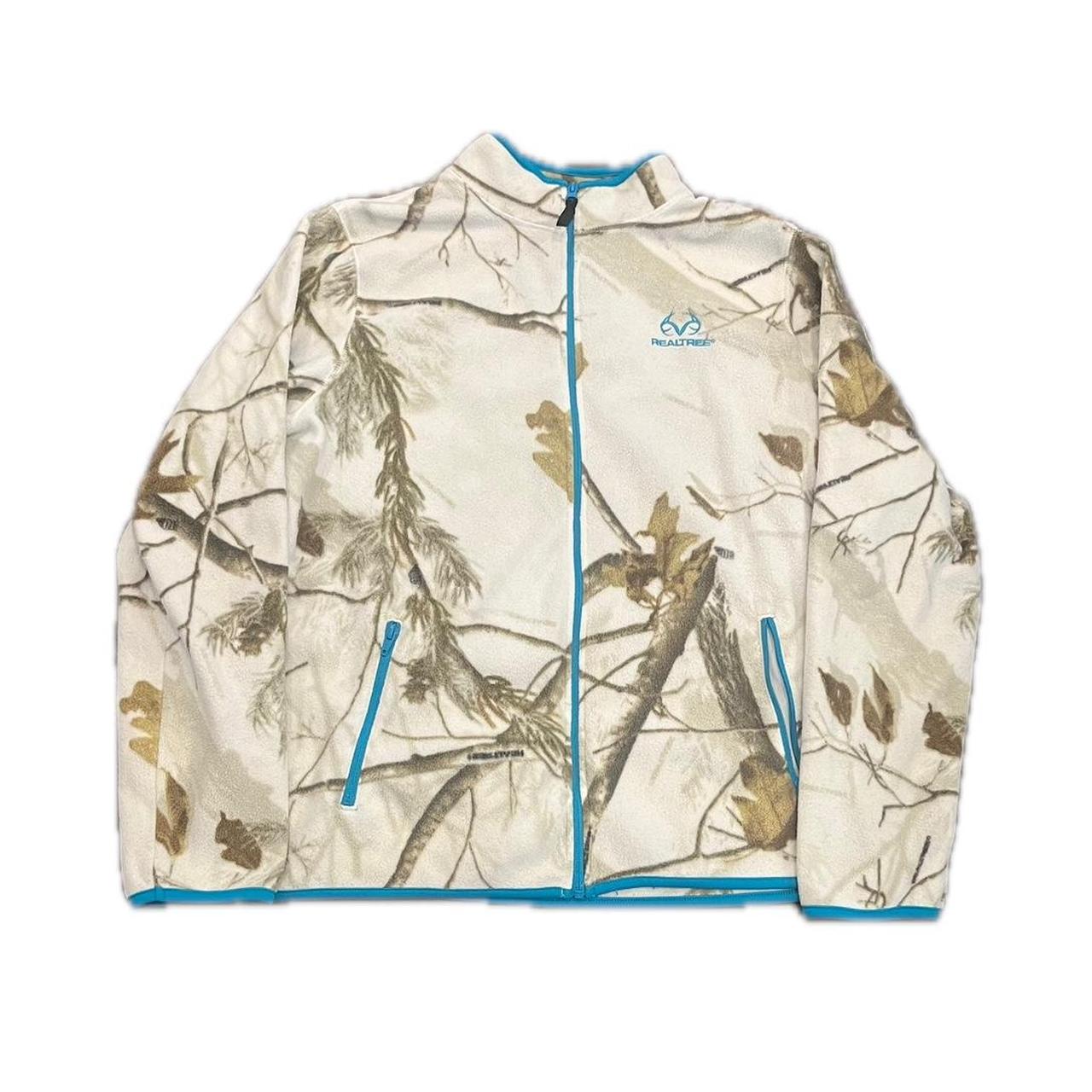 Realtree Camo Women’s Zip-up Fleece Jacket Size... - Depop