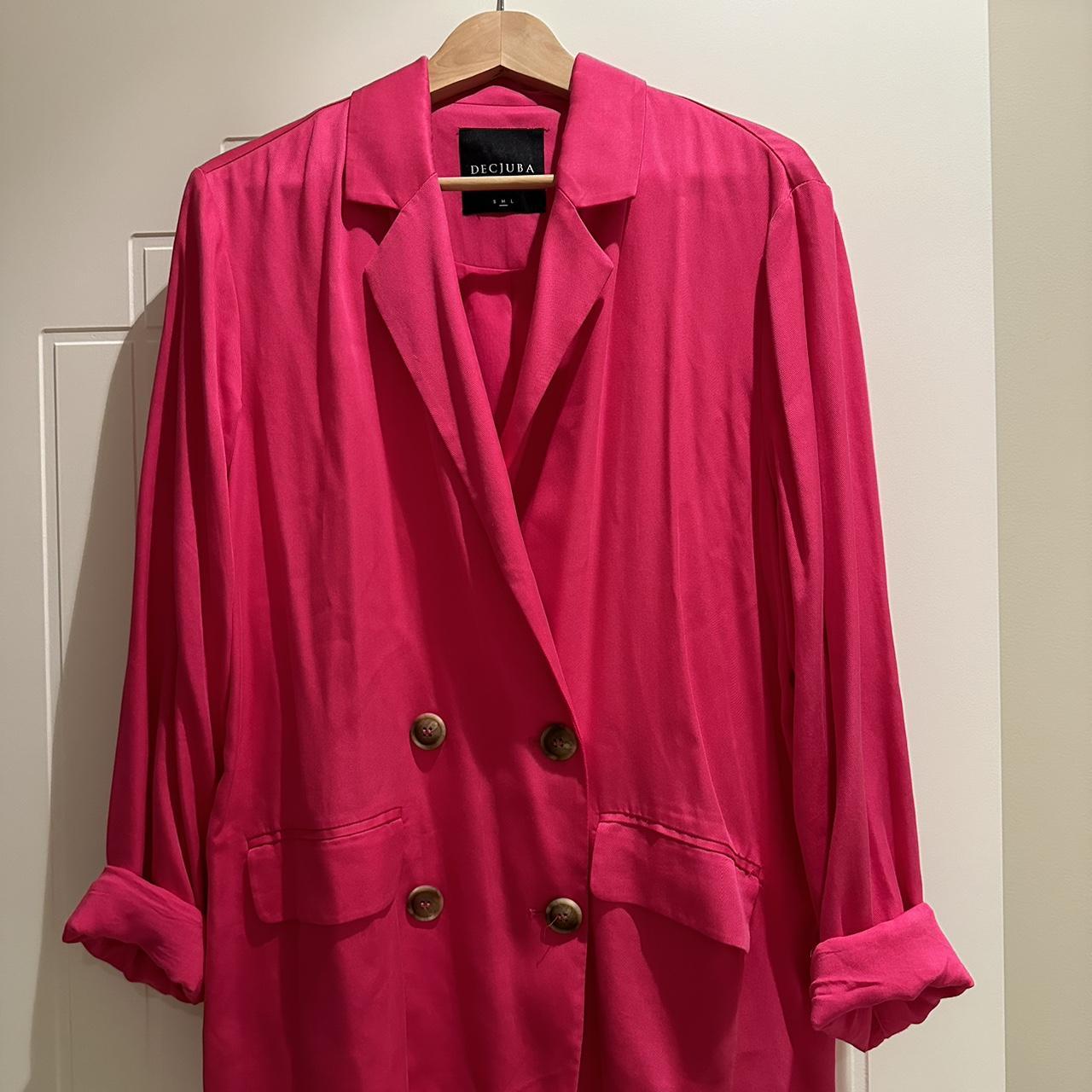 Decjuba relaxed look boyfriend blazer Size: Medium... - Depop