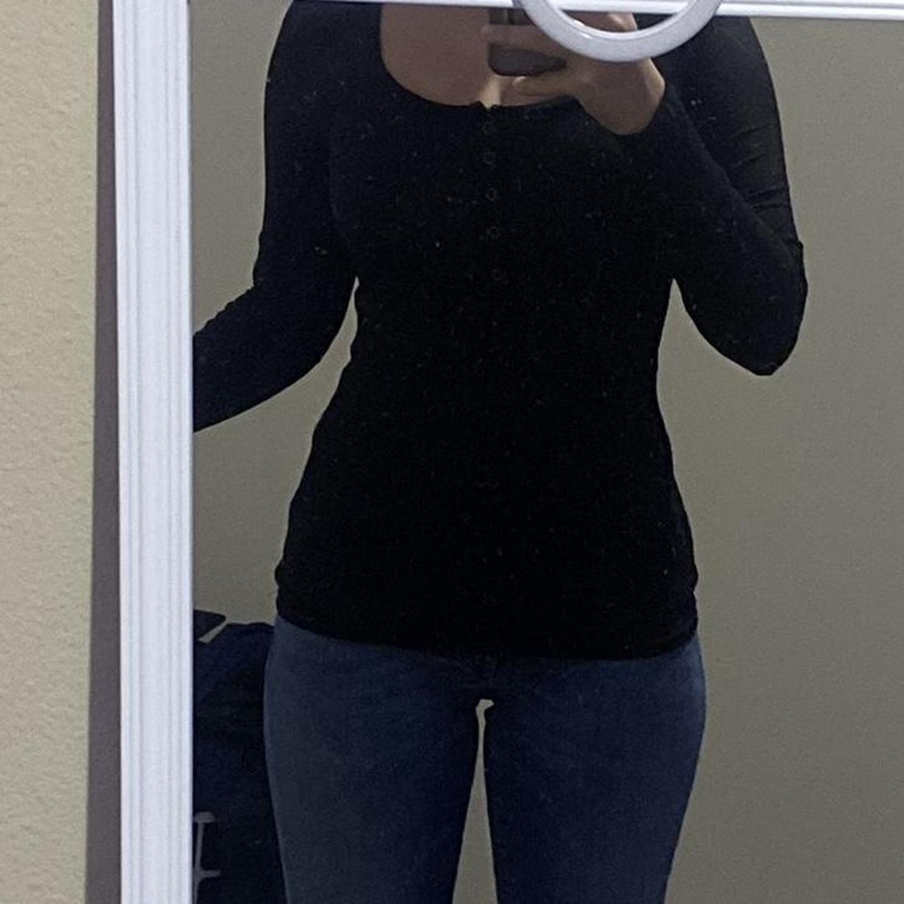 tight fit long sleeve - Depop