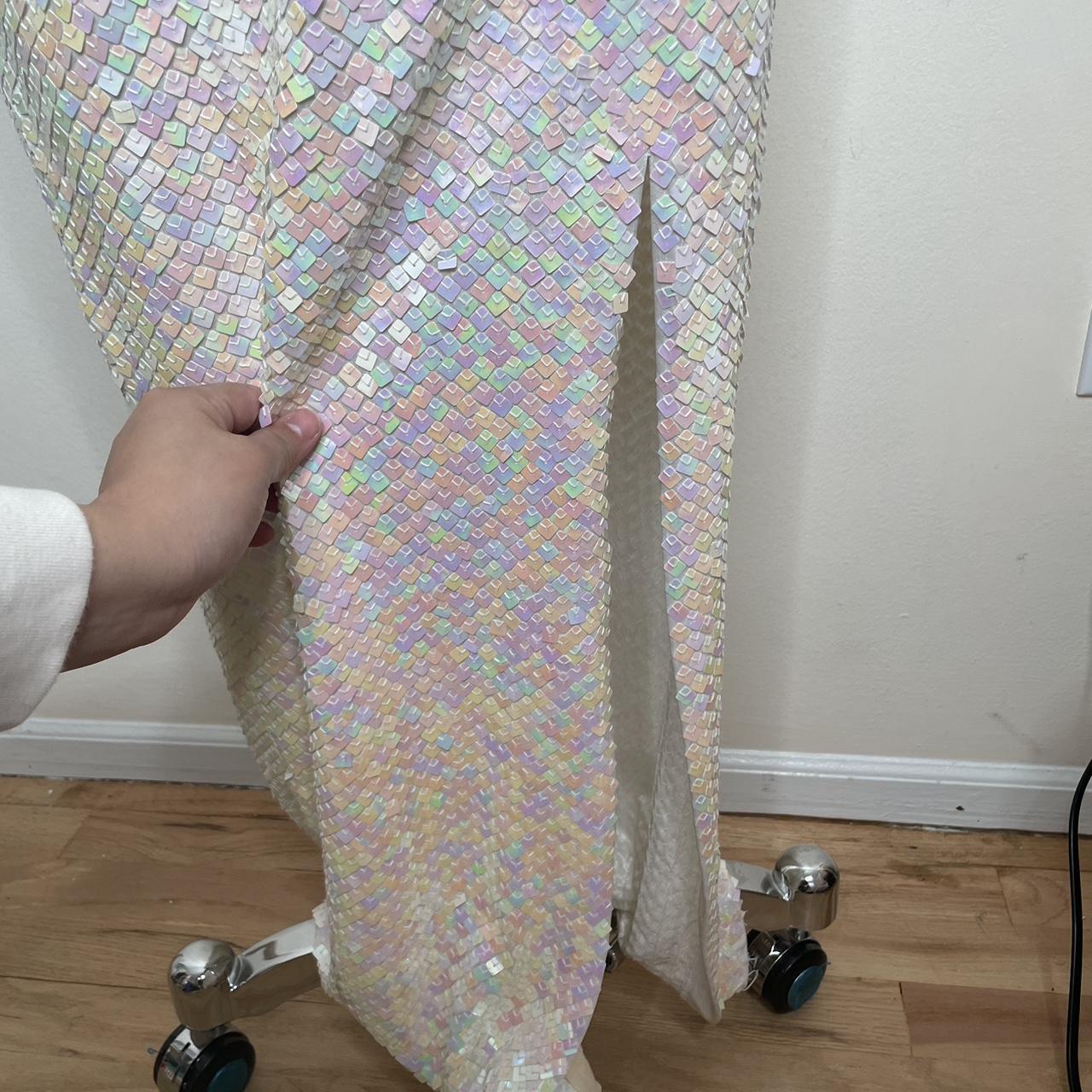 Y2k shimmery prom dress, prom dress size 6 Flaw on... - Depop