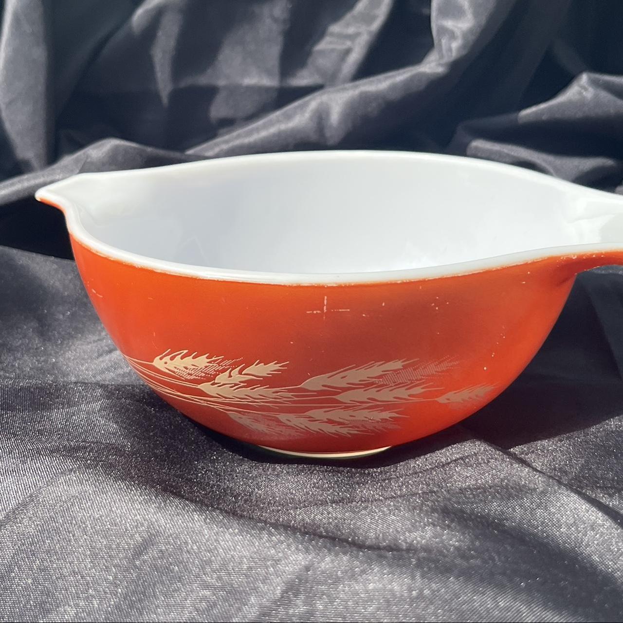 Vintage Pyrex 1.5 Qt Autumn Harvest Wheat Cinderella... - Depop