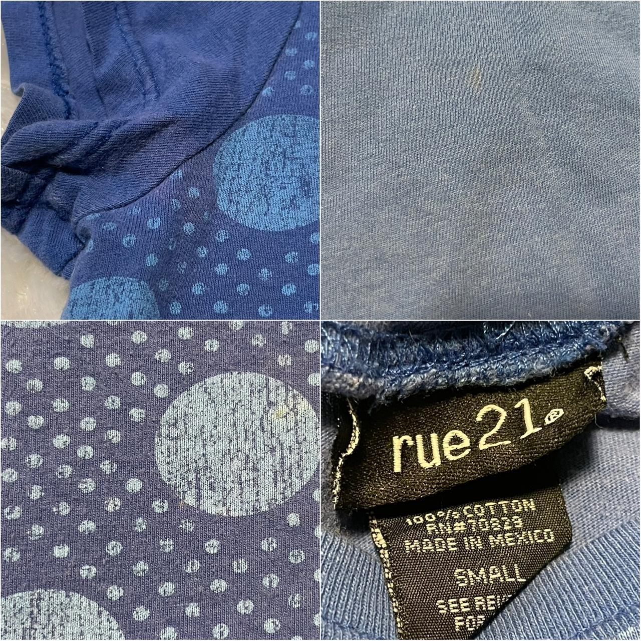 early/mid 2000s blue baby tee with scribbled... - Depop