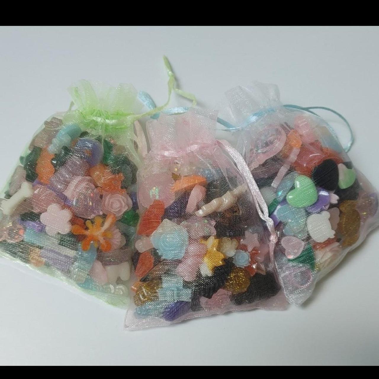 1 bag (100 pcs) Mini-Small Resin Flatback Cabochons/... - Depop