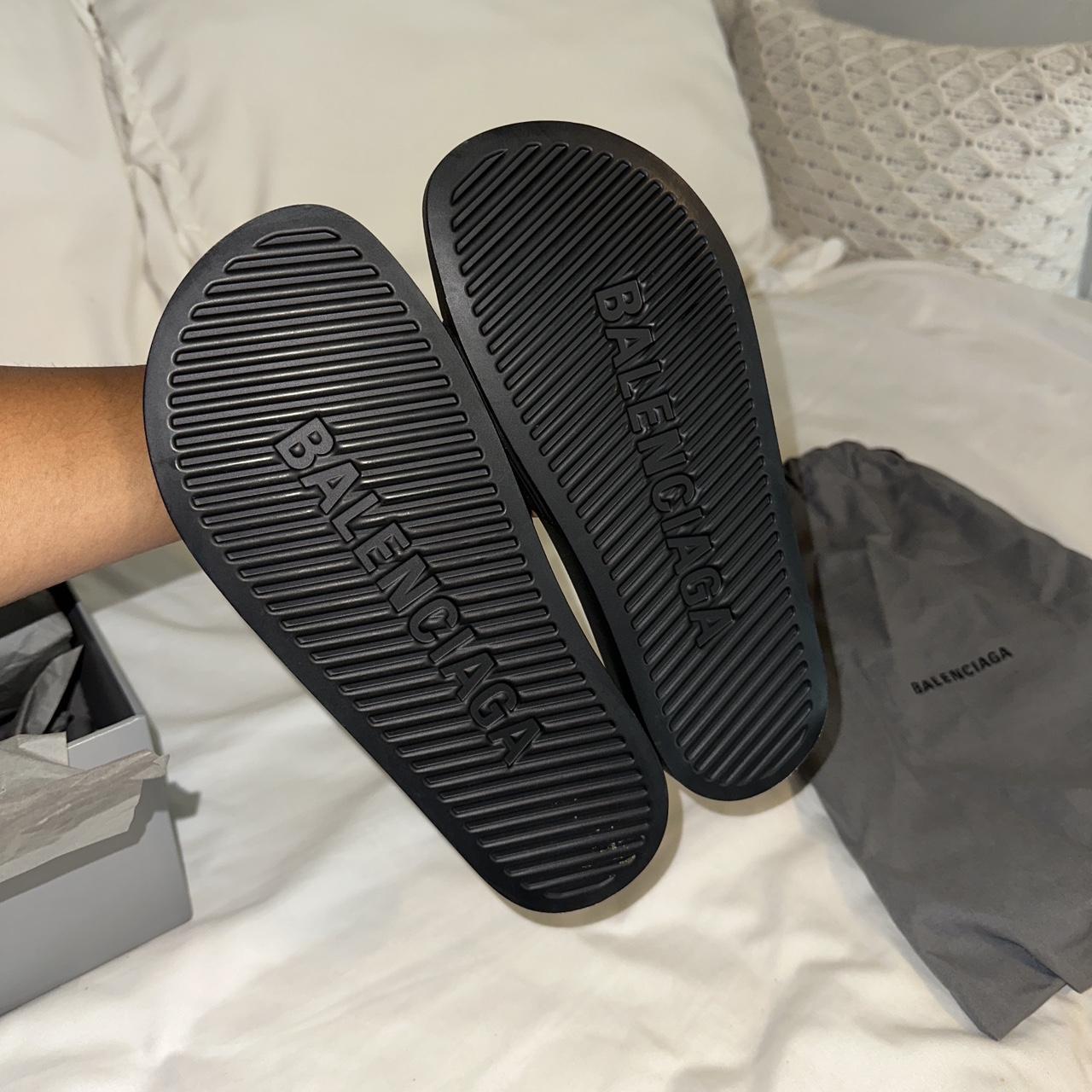 BALENCIAGA WOMEN'S POOL SLIDE SANDAL IN... - Depop