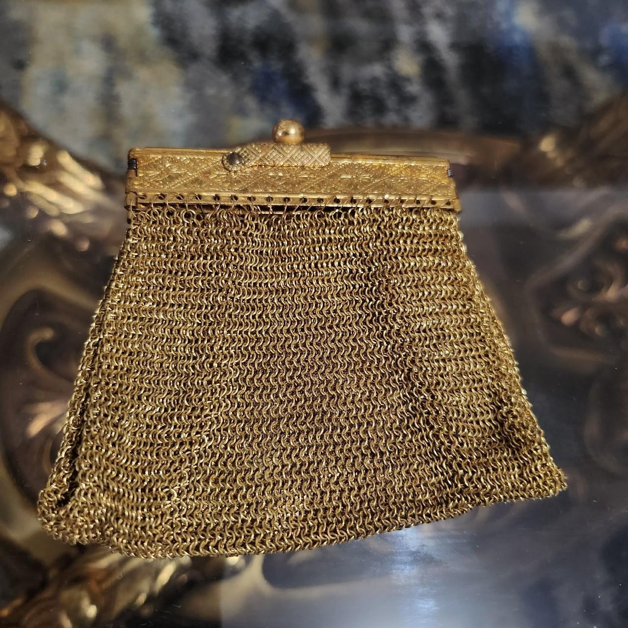 Antique Chainmail Gold Tone Coin Purse Gorgeous... - Depop