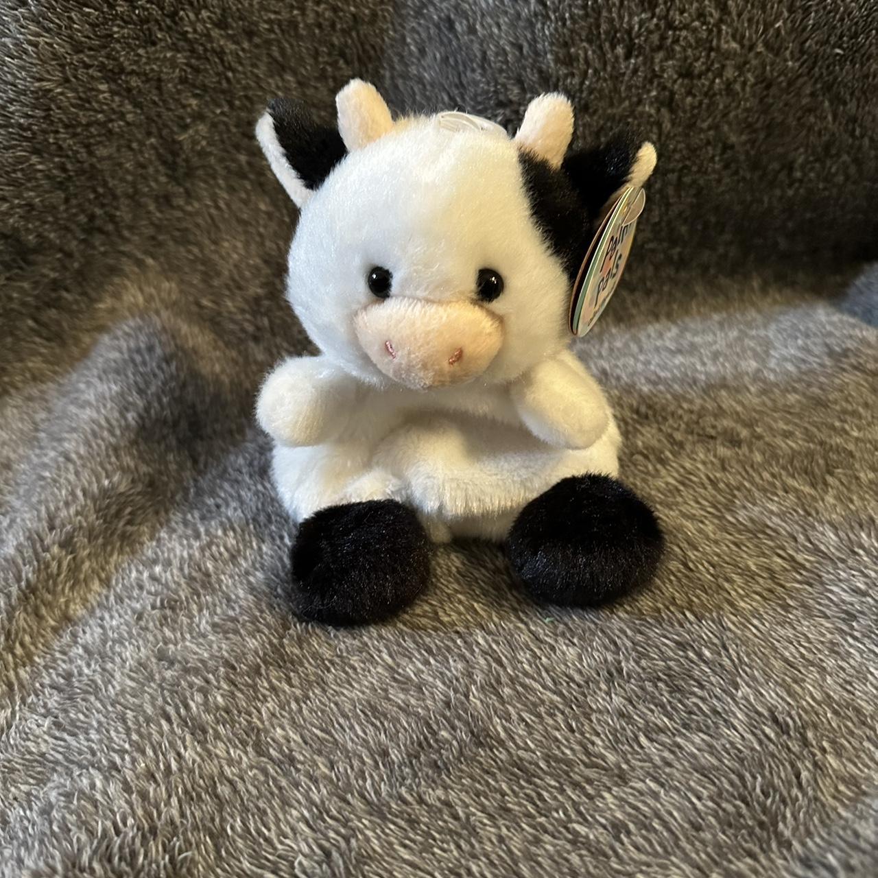 Cow Palm Pal -BNWT -10/10 -No Trades -Smoke free... - Depop