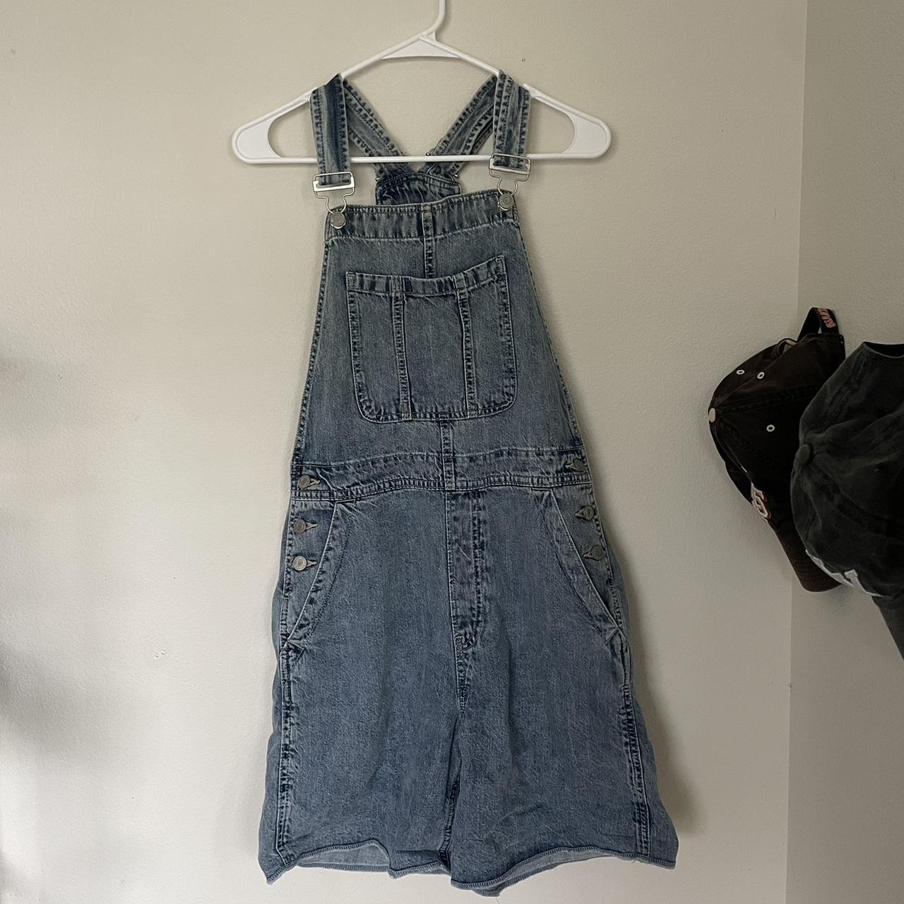 Gap Denim Overalls Shorts Size Women’s Medium. Has... - Depop