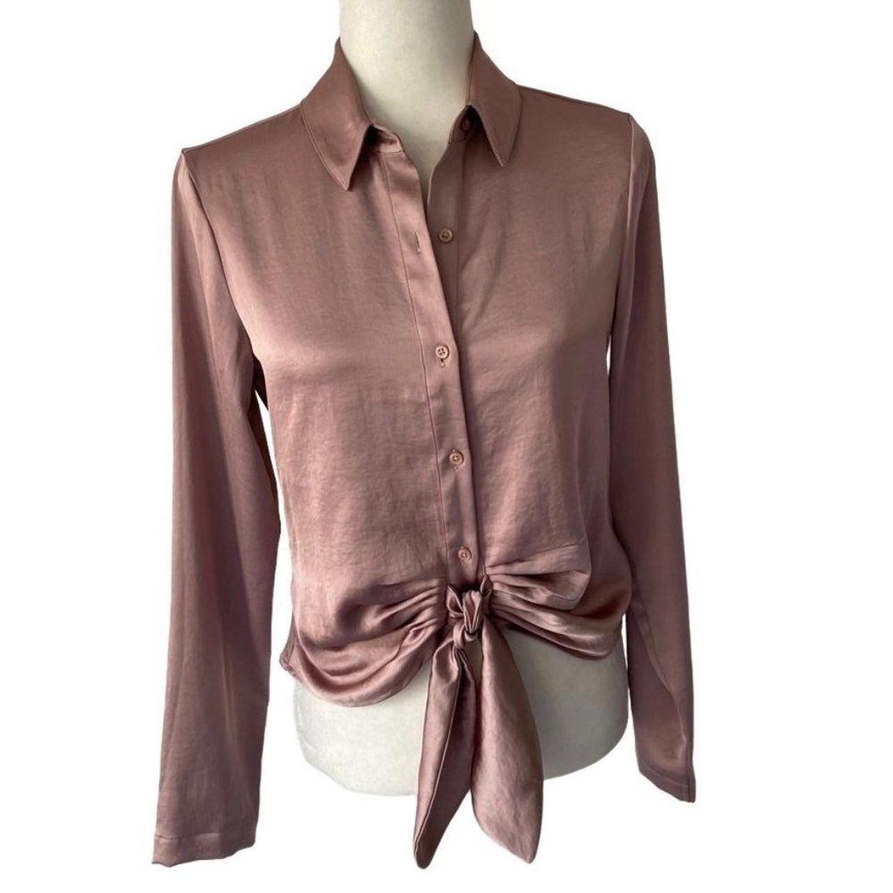 Express Women's Pink T-shirt | Depop