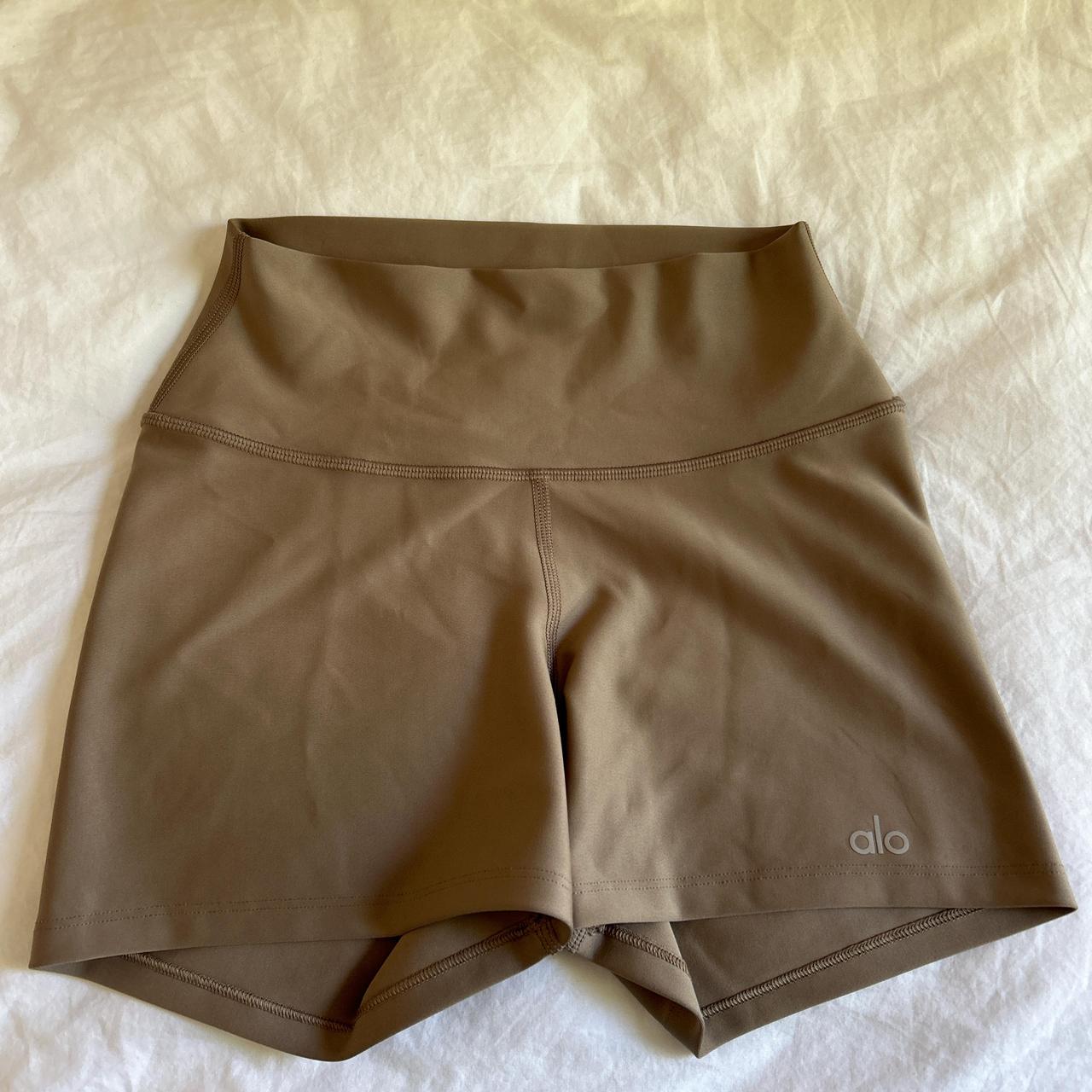 alo Airlift Yoga Shorts - Depop