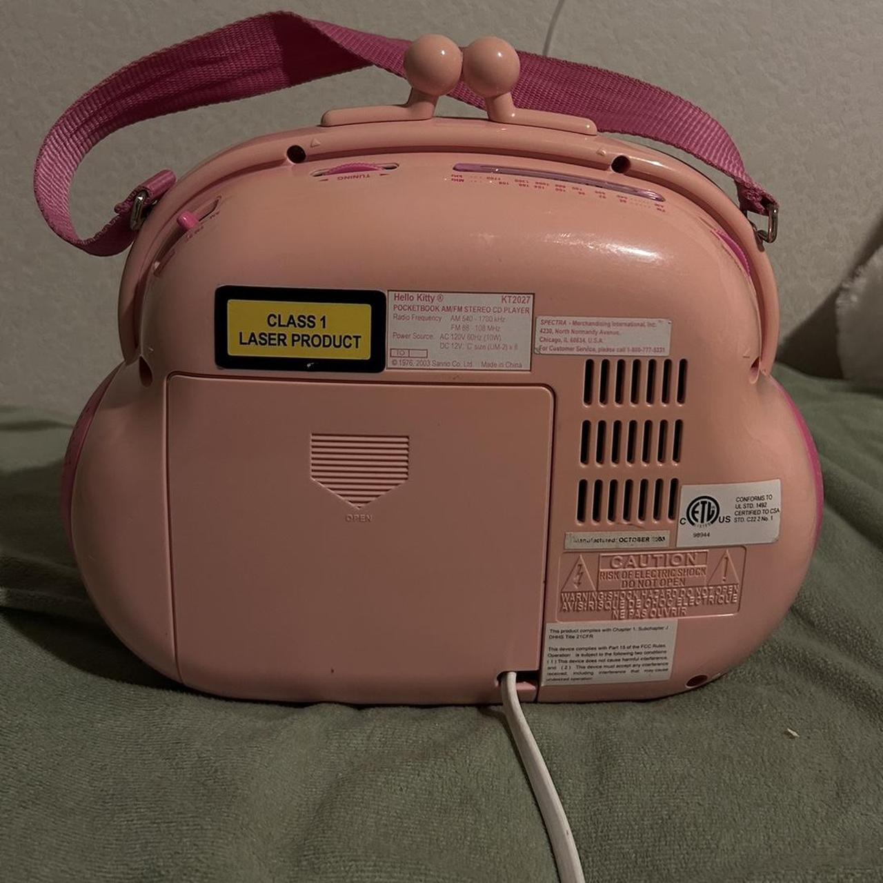 VINTAGE 2003 Sanrio Hello Kitty Radio Purse... - Depop