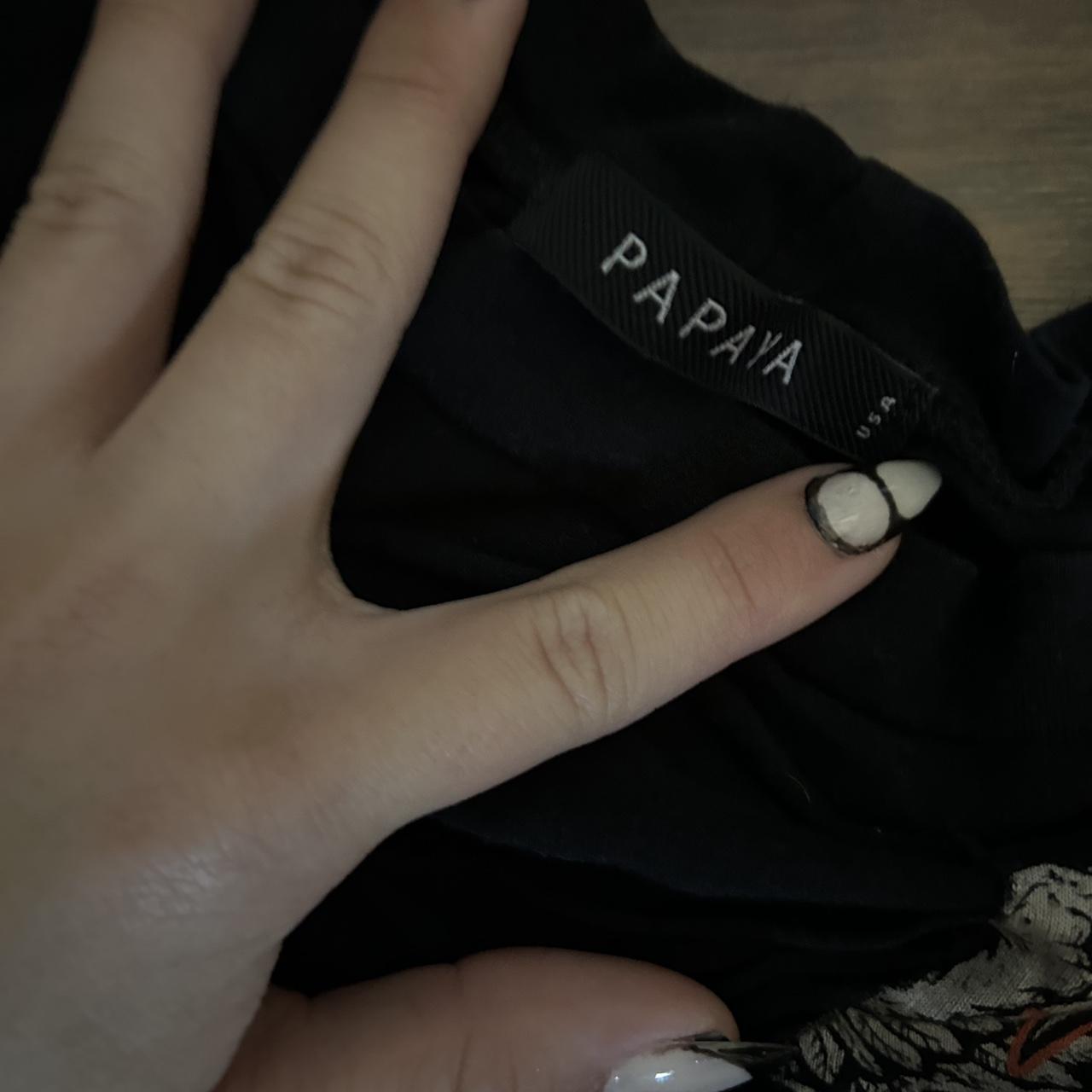 Rock papaya cropped tee - Depop