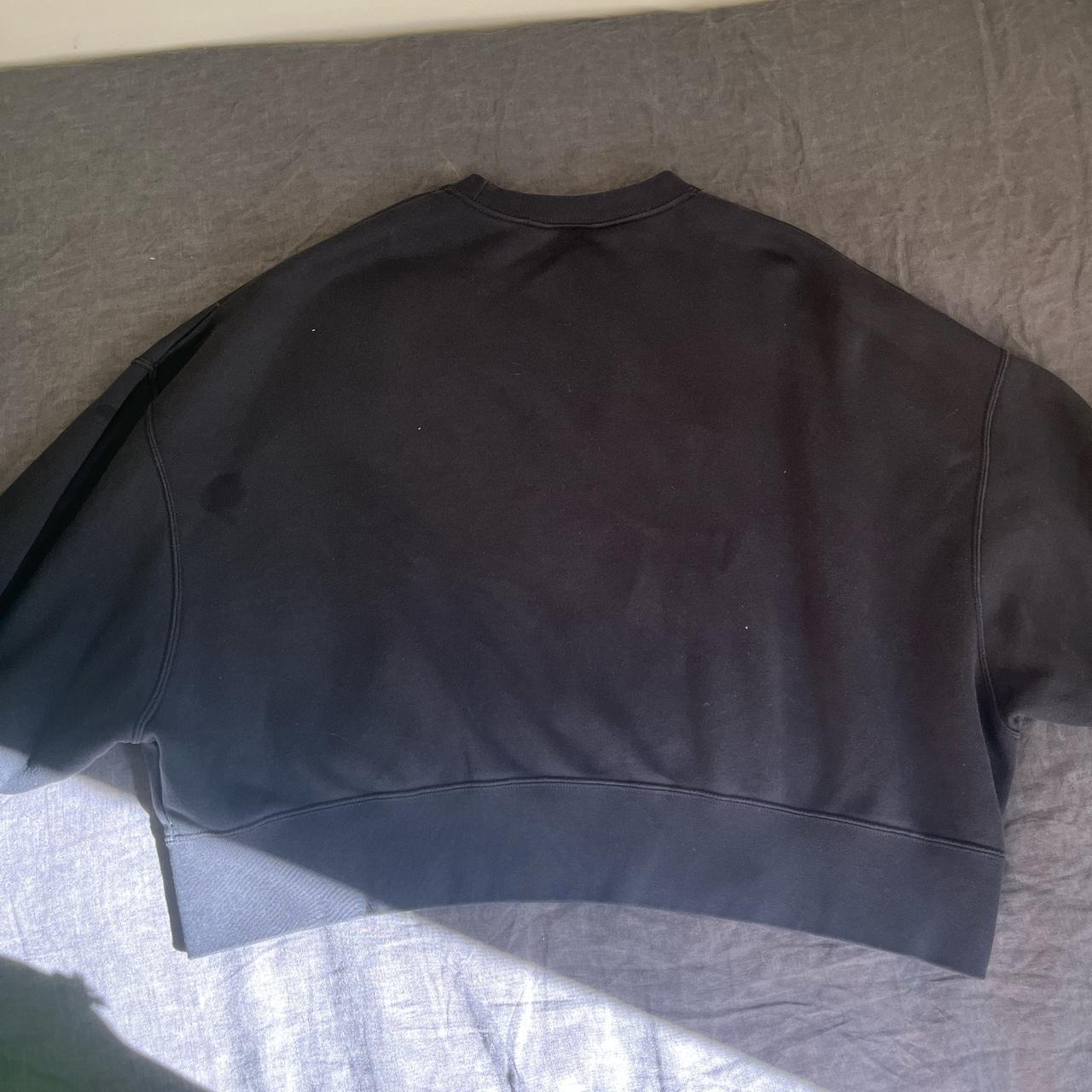 Black Nike crew neck jumper RRP: $60 - Depop