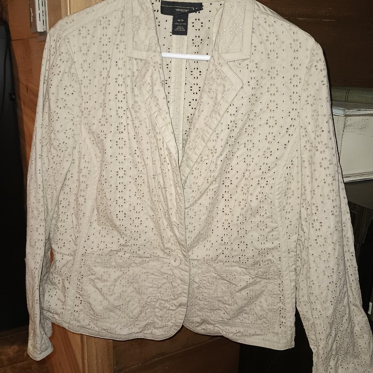 Women's Cream Jacket | Depop