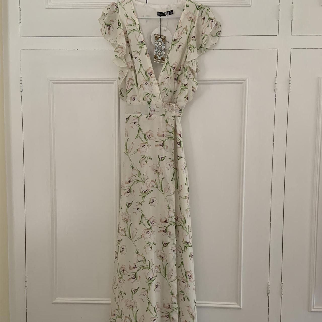 Boohoo Women's Dress | Depop