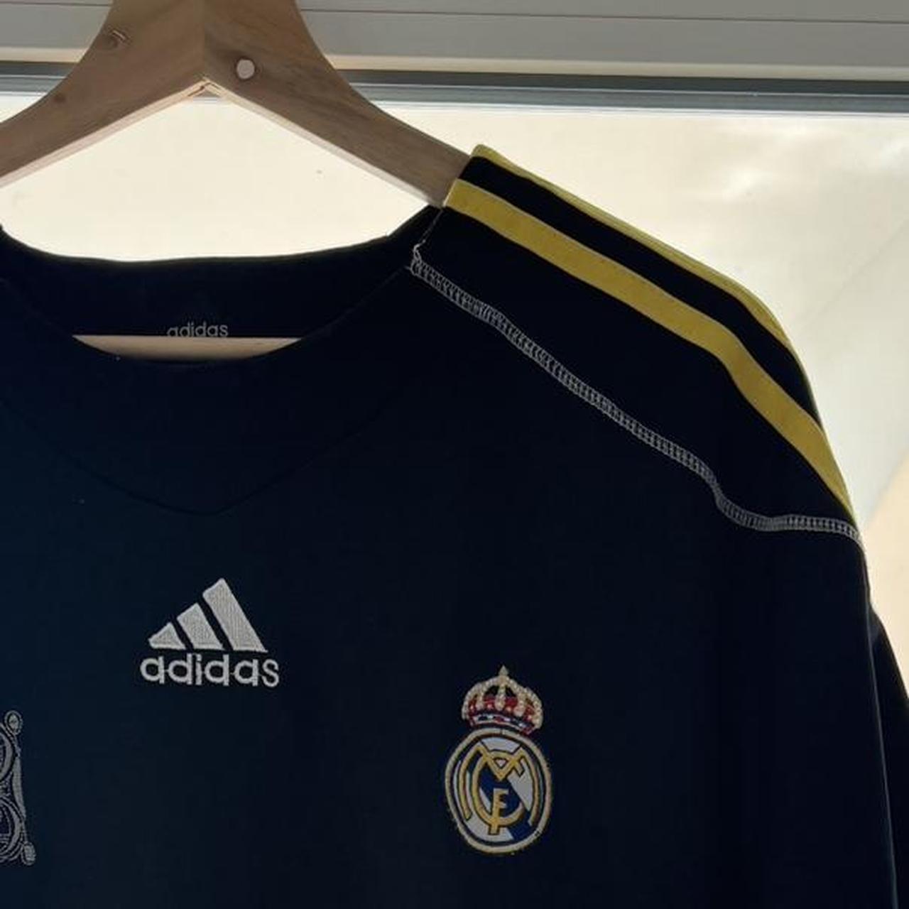 Adidas Real Madrid Vintage Ronaldo R9 jersey Size... - Depop