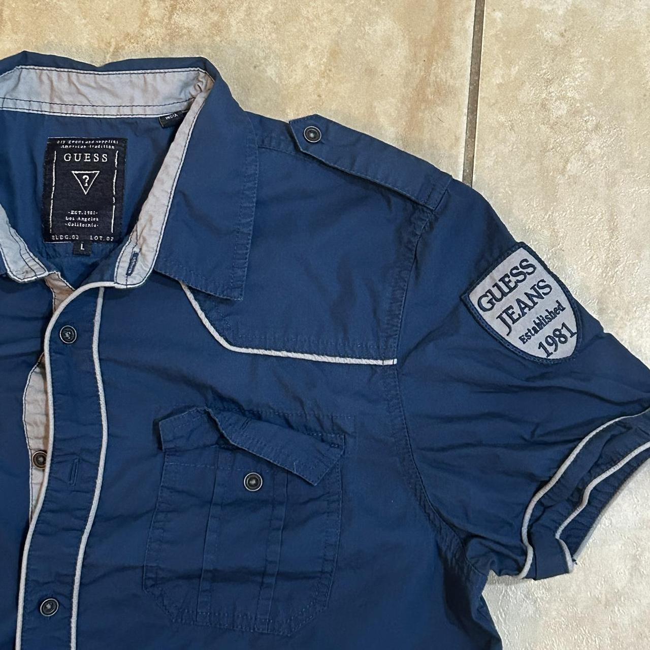 Large short sleeve guess button up Cool details | Depop