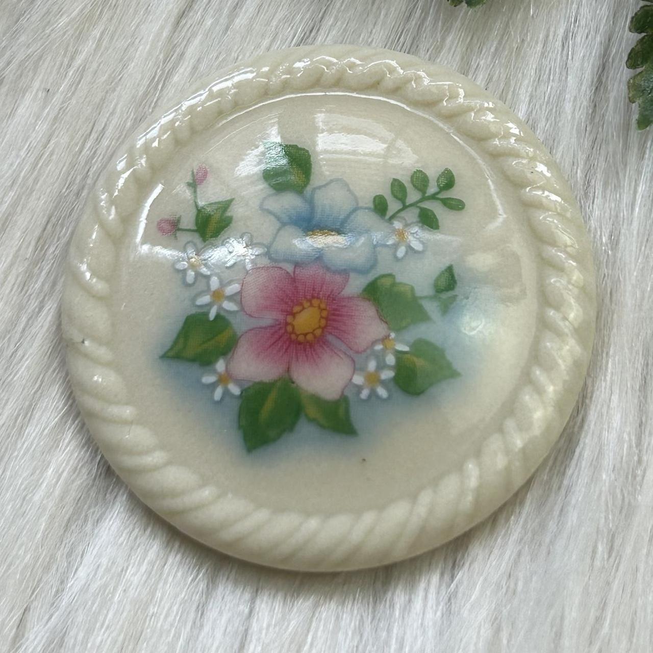 Vintage Avon ceramic flower brooch Makers mark -... - Depop