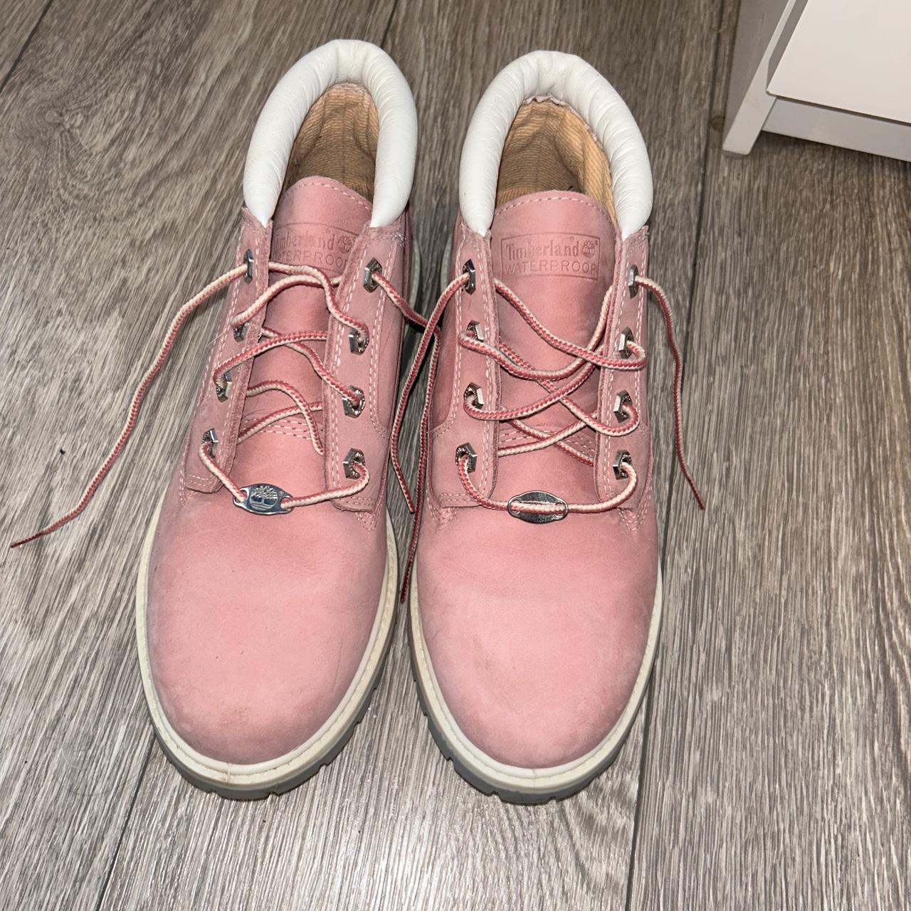 Pink timberlands Barely worn Women uk size 7... - Depop